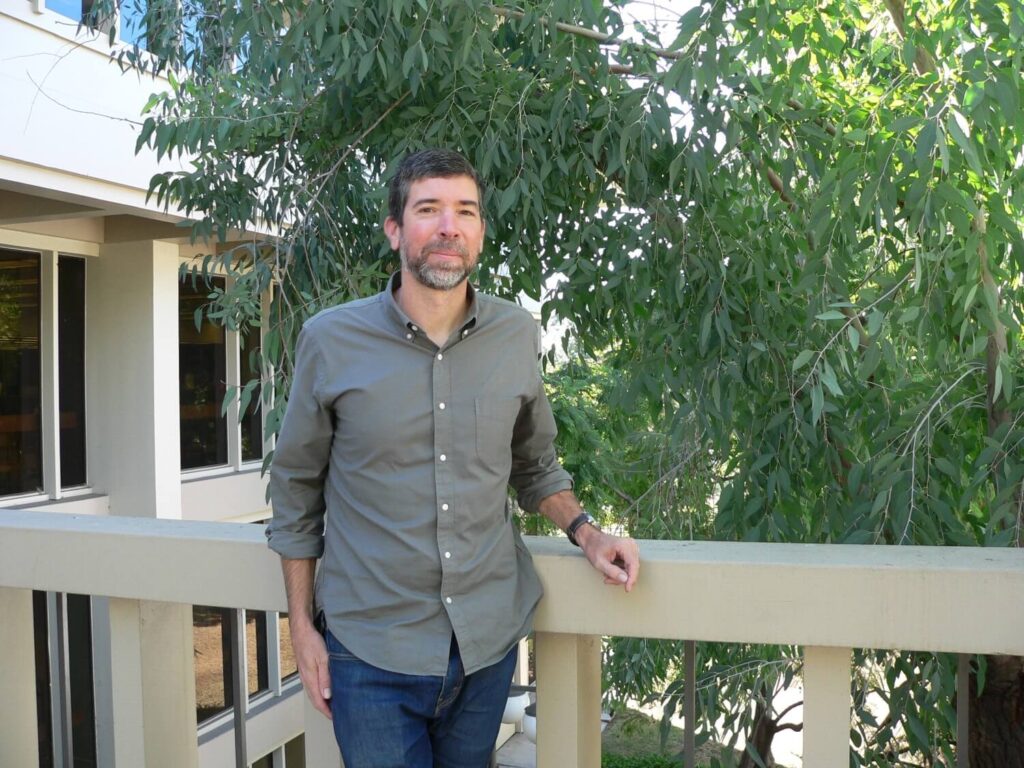 Brian Chambers: the"knowledge base" of Occidental's library - The ...